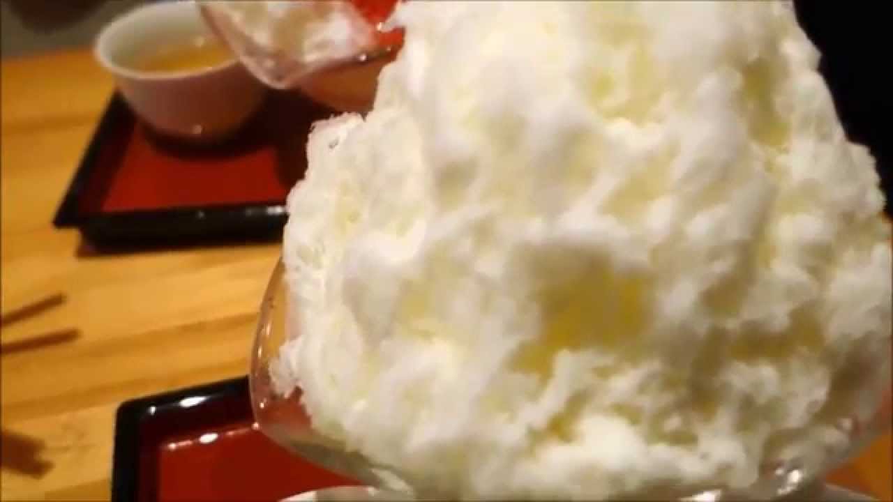 HIMITSUDO : Melon Condensed Milk Shaved Ice - YouTube