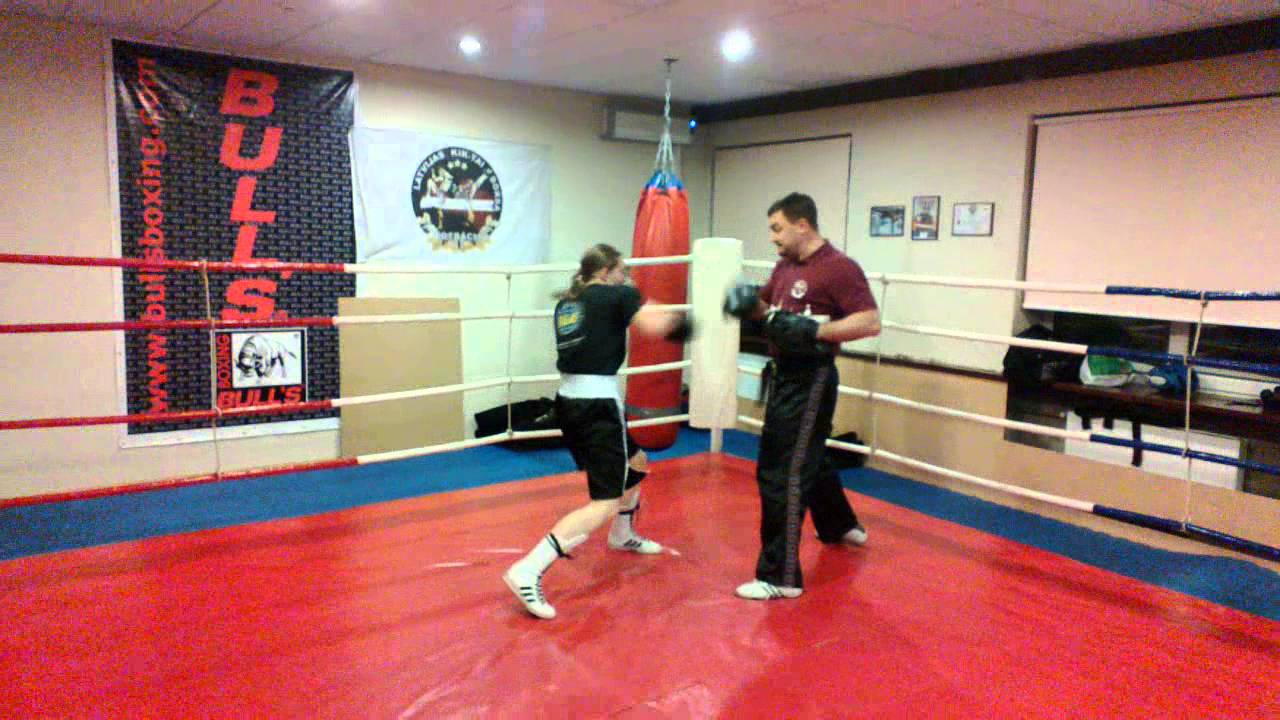 Pad work with coach (boxing) - YouTube