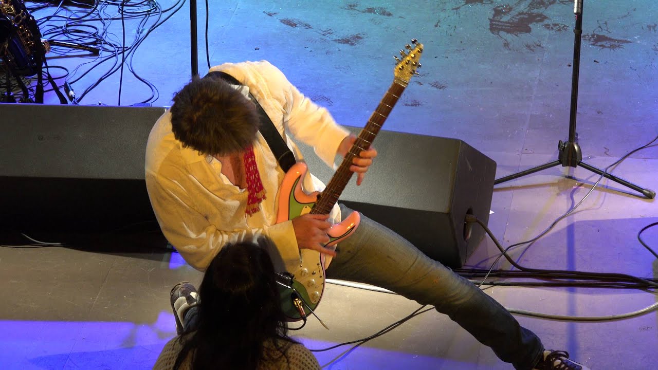 Roger Fisher Jamming - YouTube