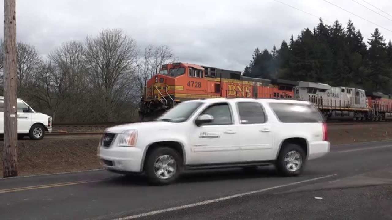 PTI Van Turns Onto Hendrickson Drive In Kalama: 3-22-15 - YouTube