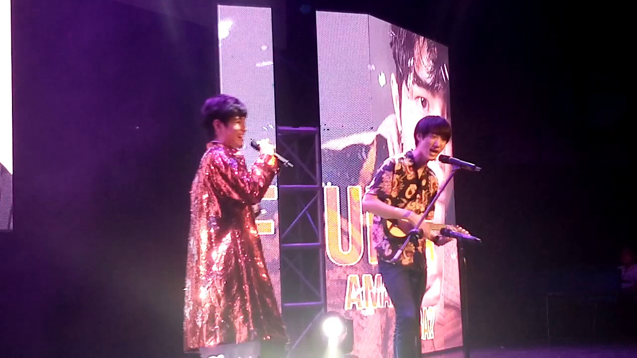 Fumiya with Shogo singing Smile Maker - YouTube