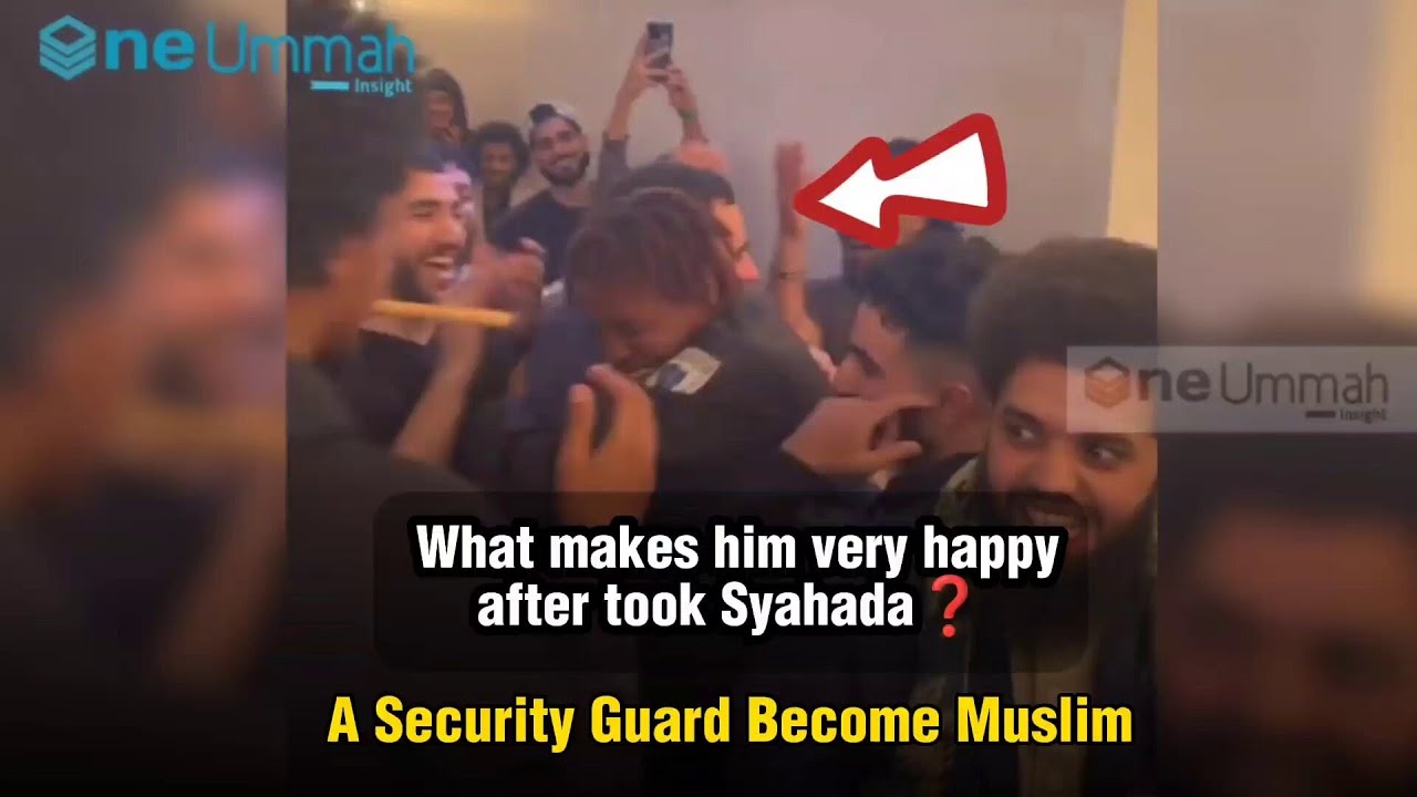 A Security Guard Came to the Mosque to Perform his Duty But He found ...