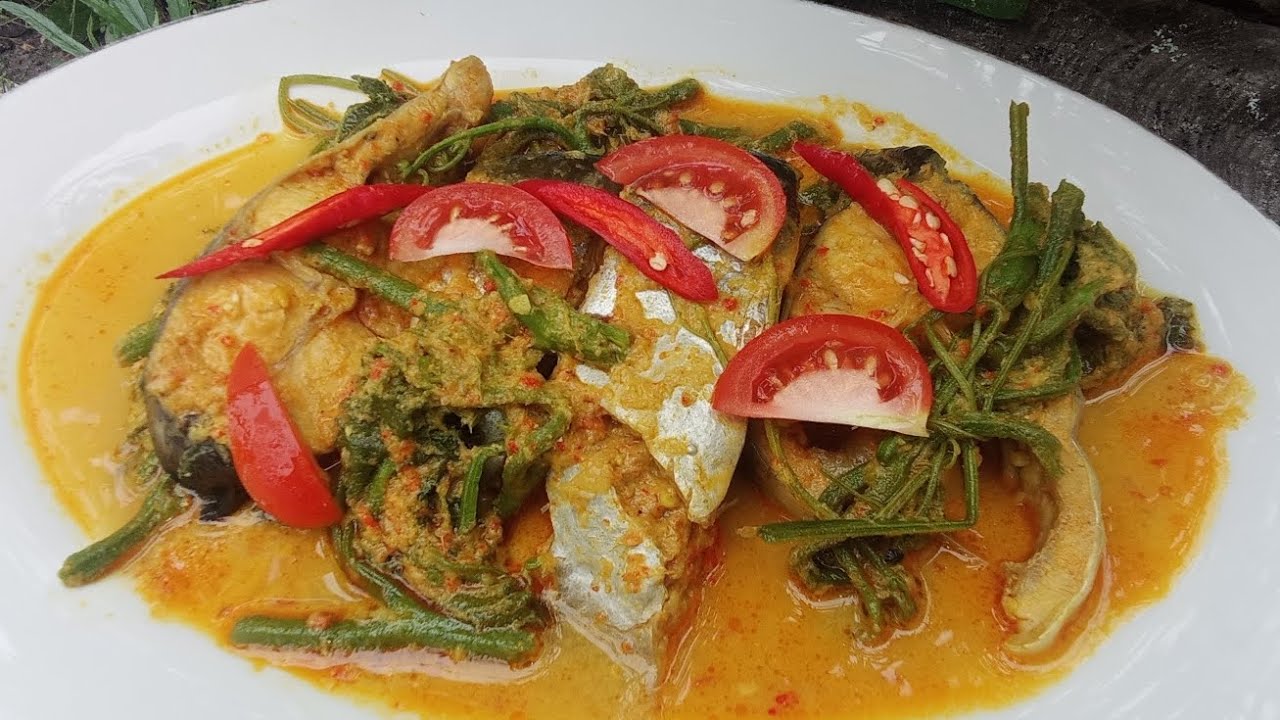 gulai pucuk daun labu kuning || dengan ikan patin #masaksimple # ...