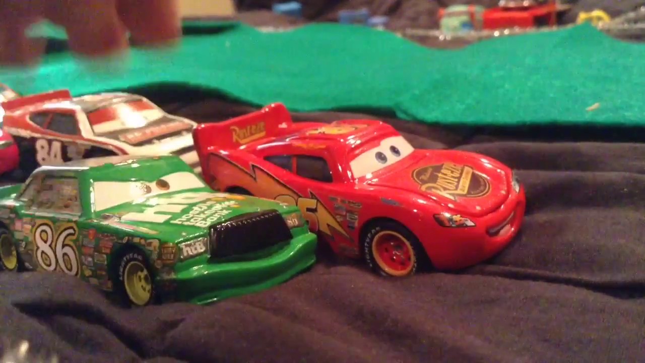 Cars series 3 ep 11 the racers - YouTube