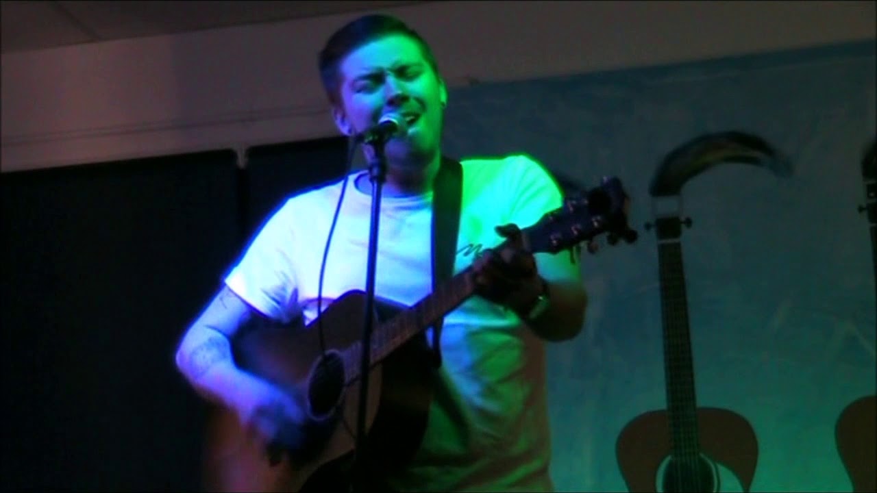 Christian Smith - A Reason To Believe (Live) - YouTube