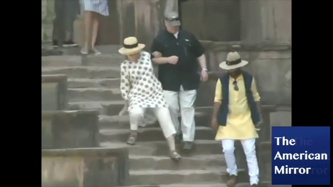 Hillary Clinton Falls Twice on Stairs in India - YouTube