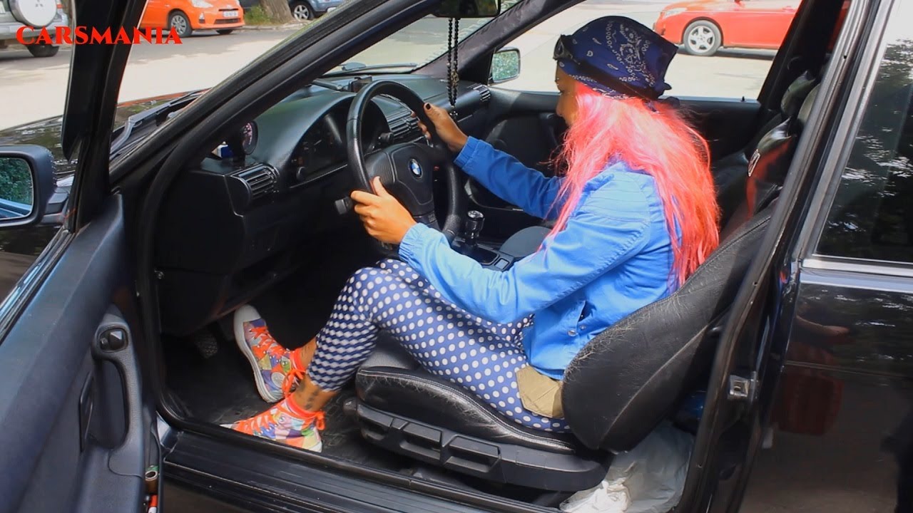 GIRL CAR FAST REVIEW OLD MODEL BMW 3 SERIE E36 325 I 1995 MODEL - YouTube