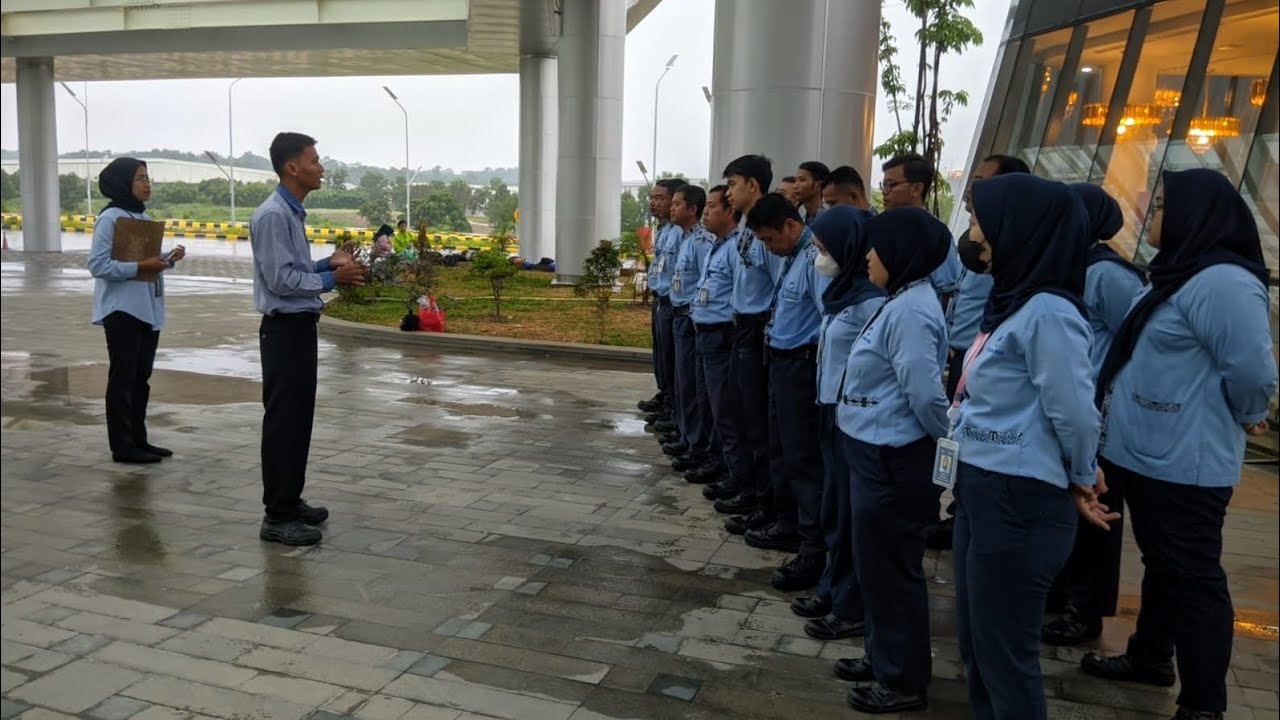 Breafing Pagi Housekeeping PT. FMI BI Karawang - YouTube