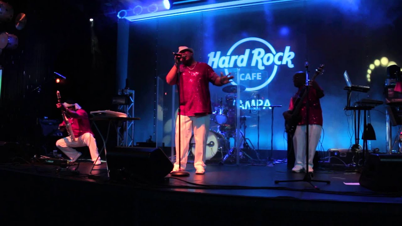 Busstop Band with Chello Holiday Hottest Band On Town (Hard Rock Cafe ...