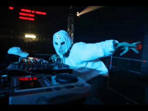 Angerfist - Dominator 2009 - YouTube