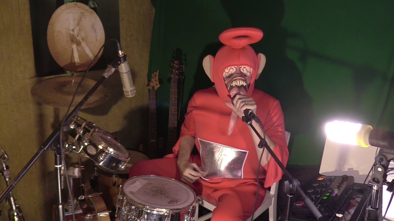 Teletubbie from hell - YouTube