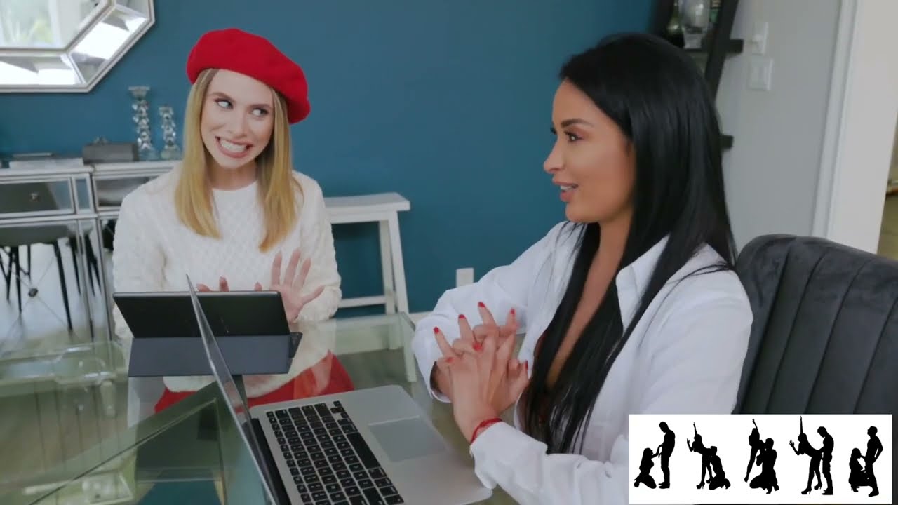 Anissa Kate And Anya Olsen Oui Oui Youtube
