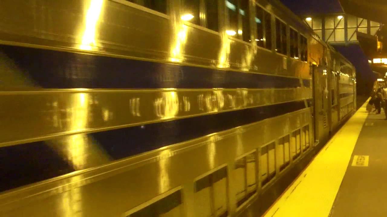 LIRR: Babylon Bound C3 Cab Car #5010/DE30AC Locomotive #401 @ Sayville ...