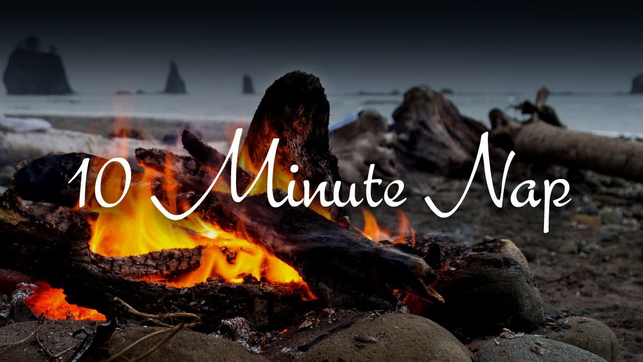 10 Minute Nap Beach Bonfire with waves crashing on the beach (Black ...