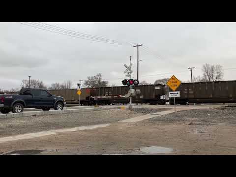 UP 5391 Coal Train w/ KLWX 8520 West, 5th Ave. Railroad Crossing, Kearney NE - YouTube