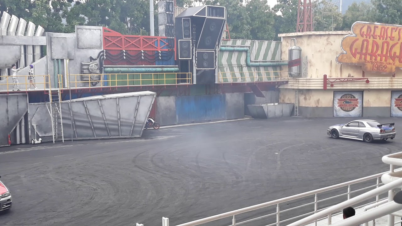 STUNT LEGEND at MAPS Perak - YouTube