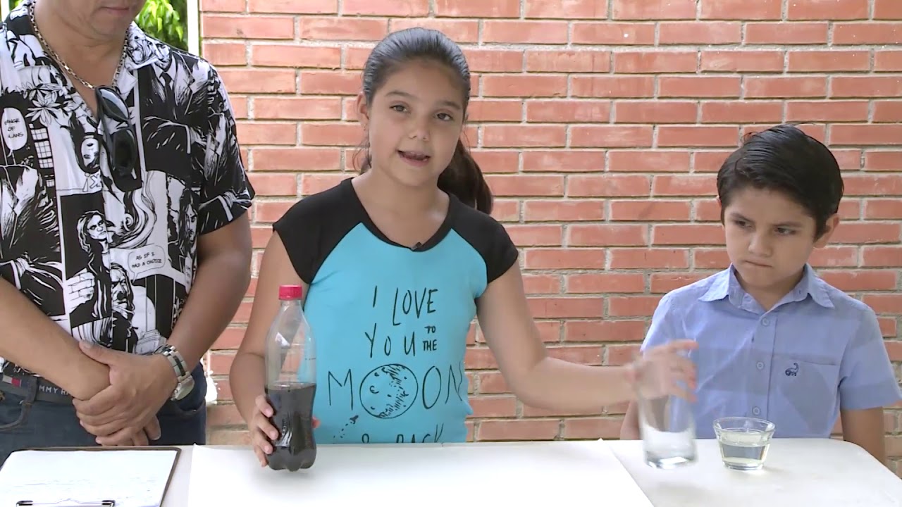 Échale Coco- Quítale el color a un refresco de cola - YouTube