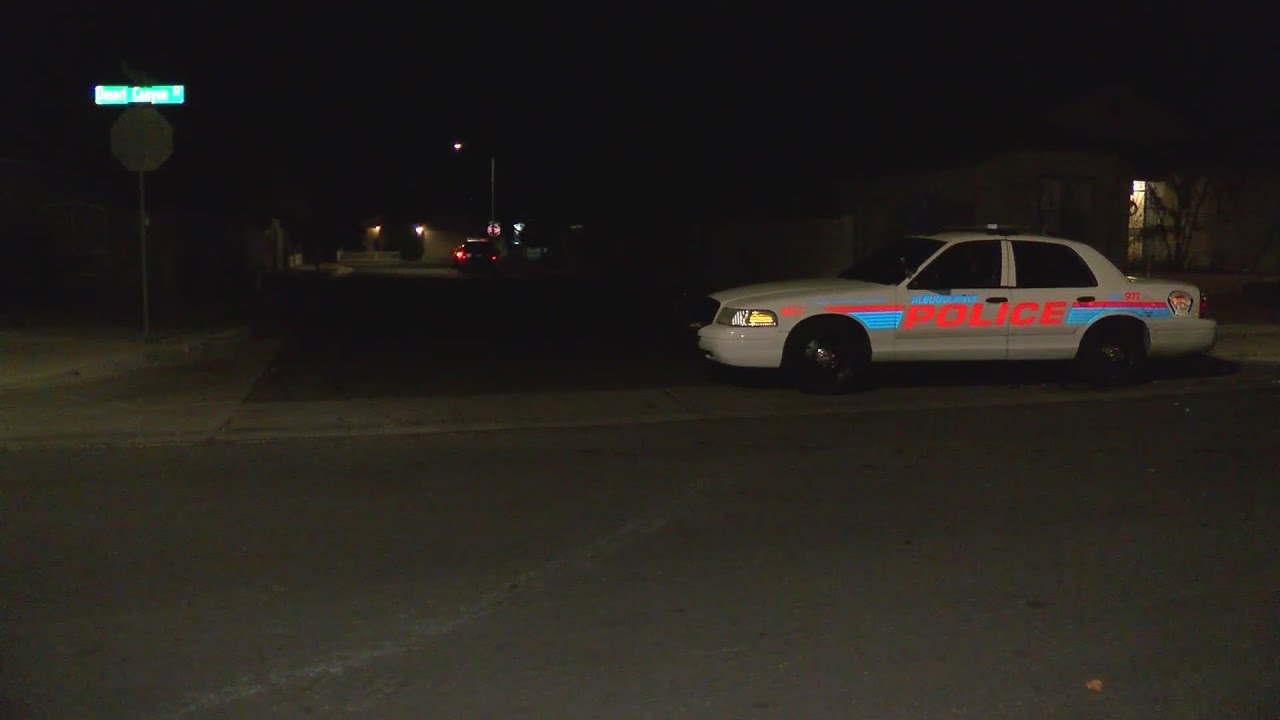 SWAT callout resolved in southwest Albuquerque - YouTube