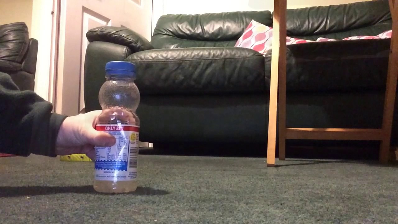 I AM OFFICIALLY THE BEST BOTTLE FLIPPER - YouTube