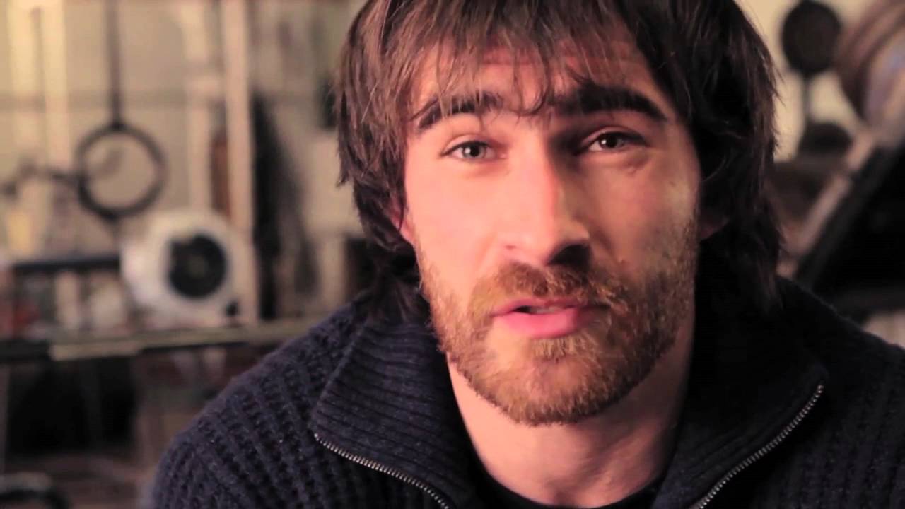 Tristan McCorry Stephen White A12 Physique - YouTube