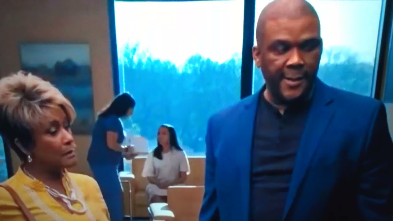 medea slap the teeth out of joe's Mouth (funny moment) - YouTube