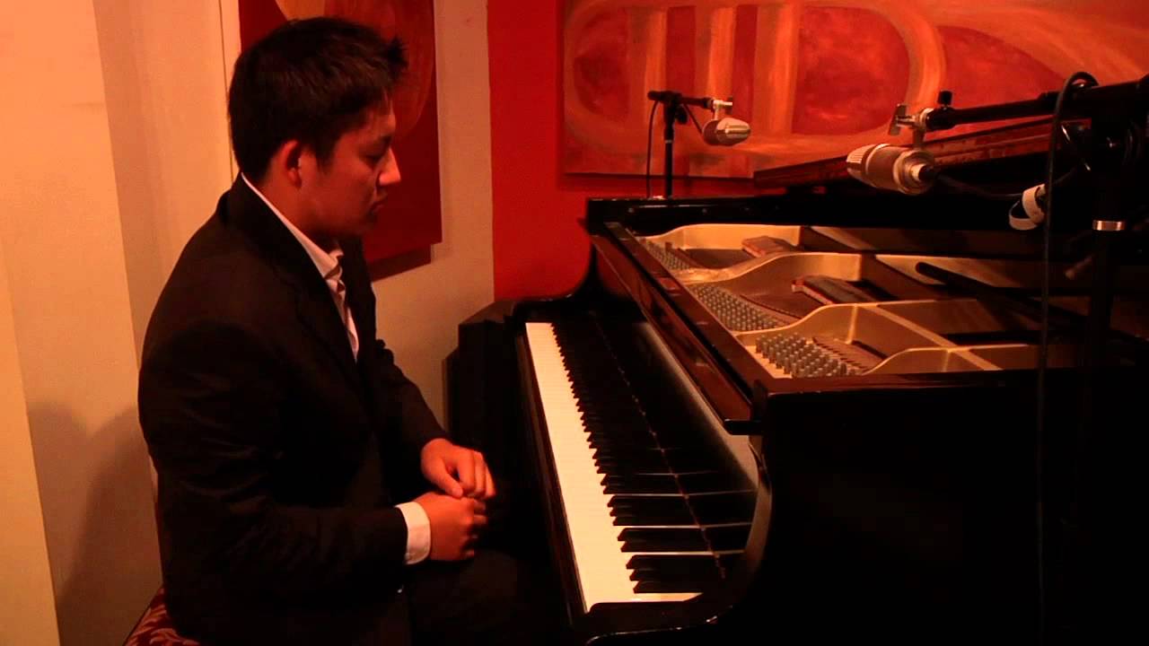 Derek Pham - Piano Studio Session - "Malagueña" & "La Campanella" - YouTube