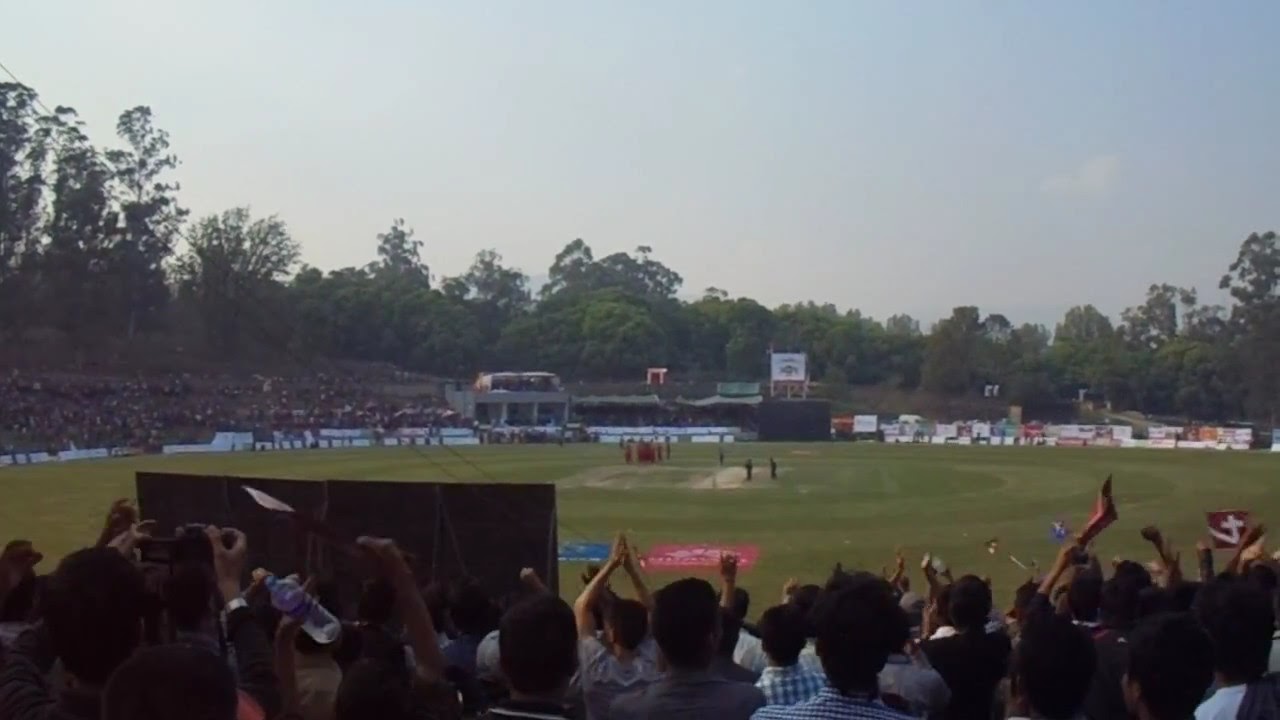 philips hugs smirity and bidae binod das ko - YouTube