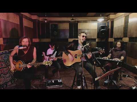 Casual Threesome - Acoustic Live