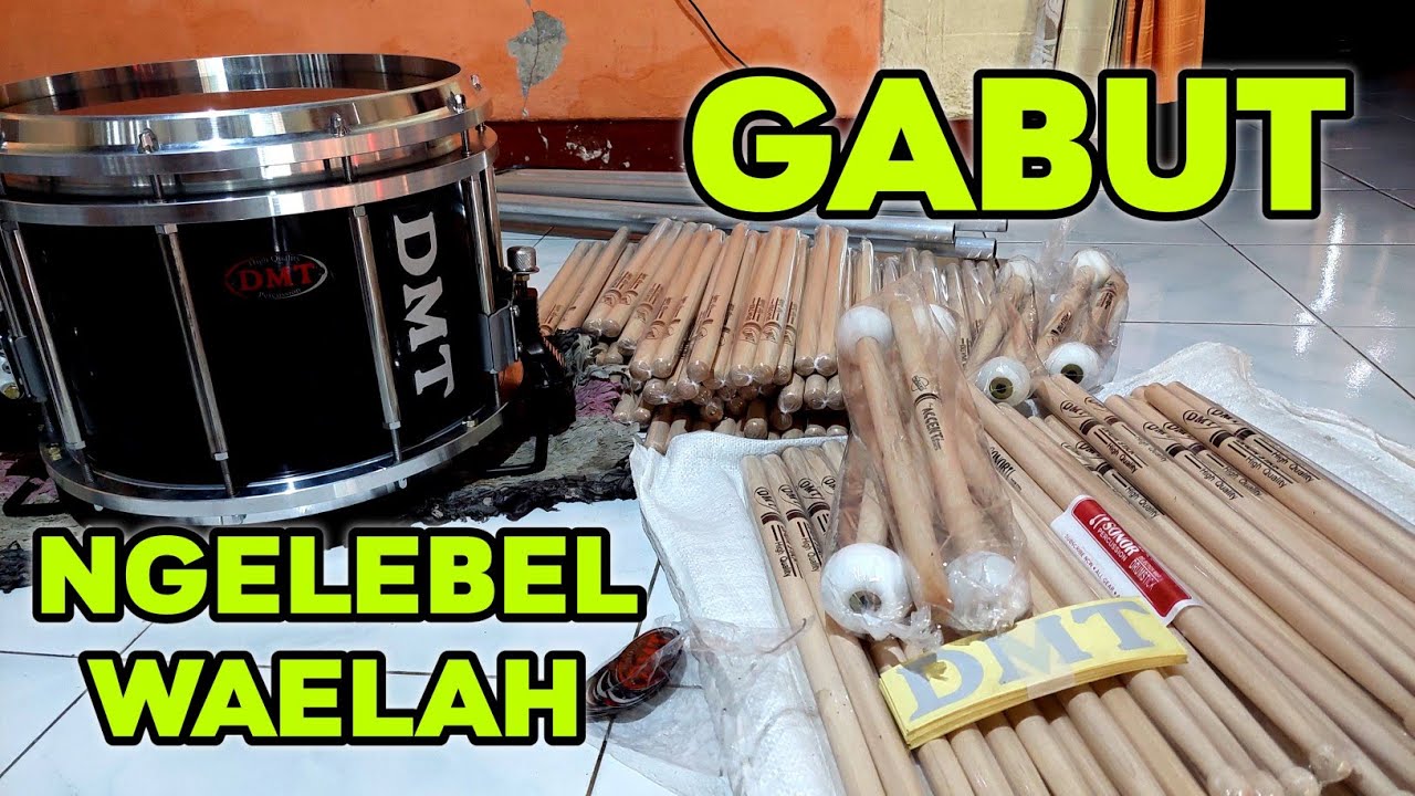 VODEO GABUT KETIKA MALES ARANSEMEN LAGU DRUM BAND - YouTube