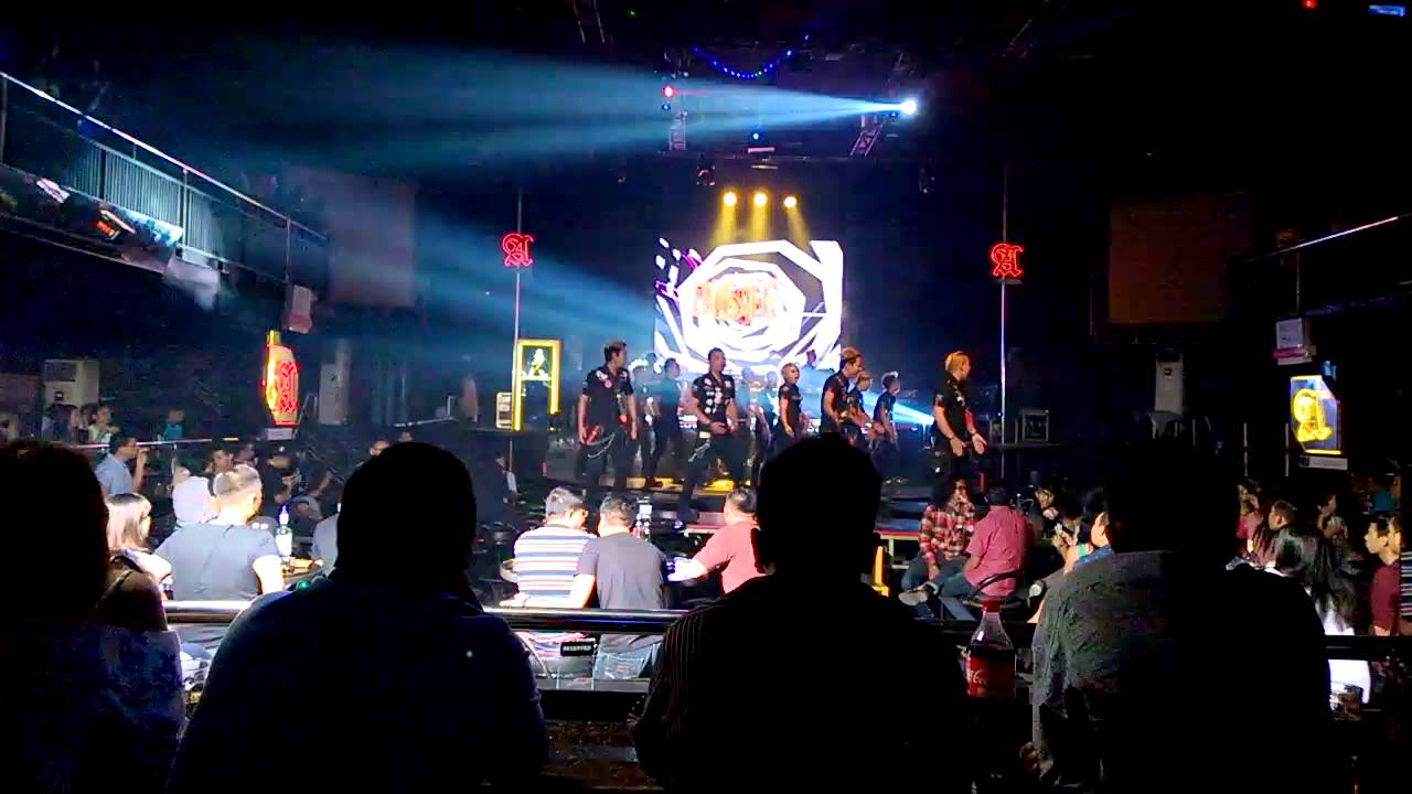 Bosche VVIP Club in Yogyakarta (Staff Dancing) - YouTube