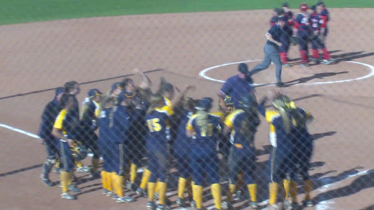 MSUB Softball Madison Kelly 1st Career Home Run 4/29/17 - YouTube