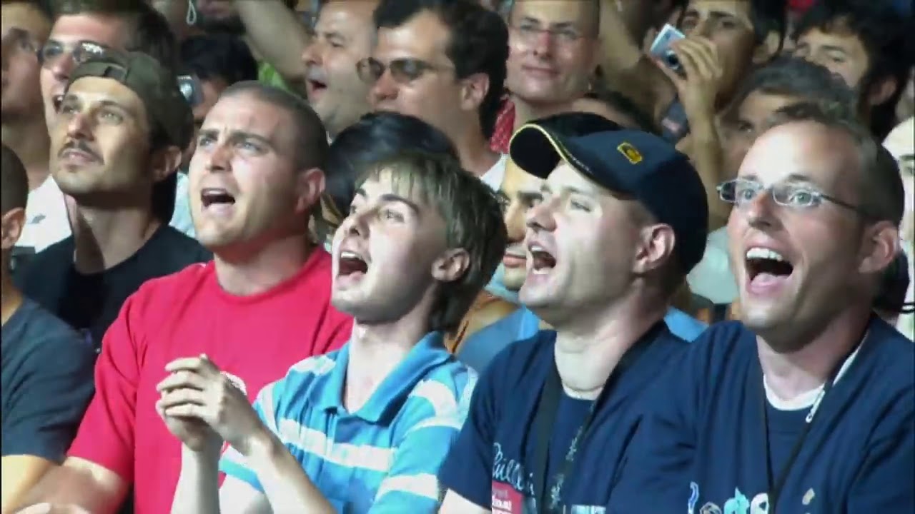 Genesis When In Rome 2007 - YouTube