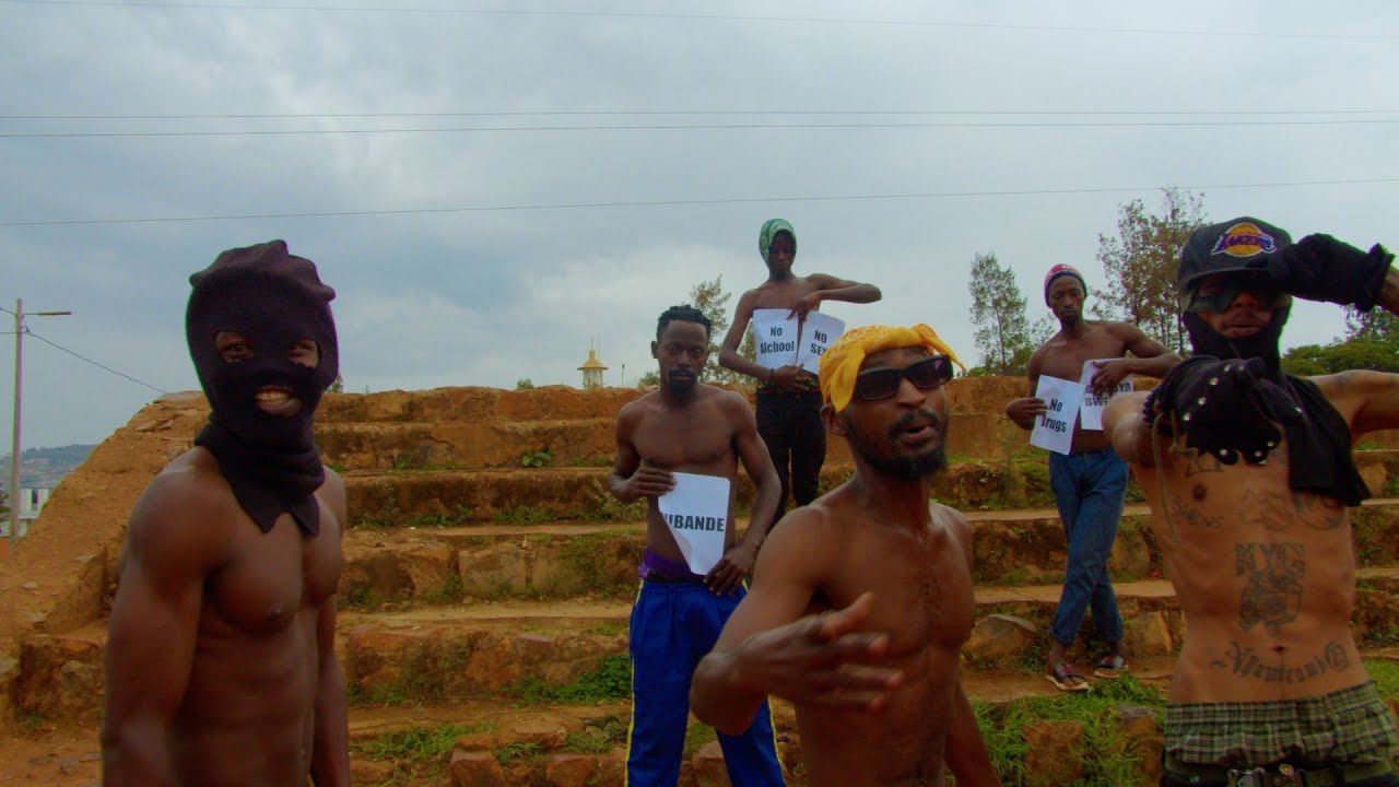 Ni Bande by Mishigan Ft Extra, Papitto (Official Video) - YouTube