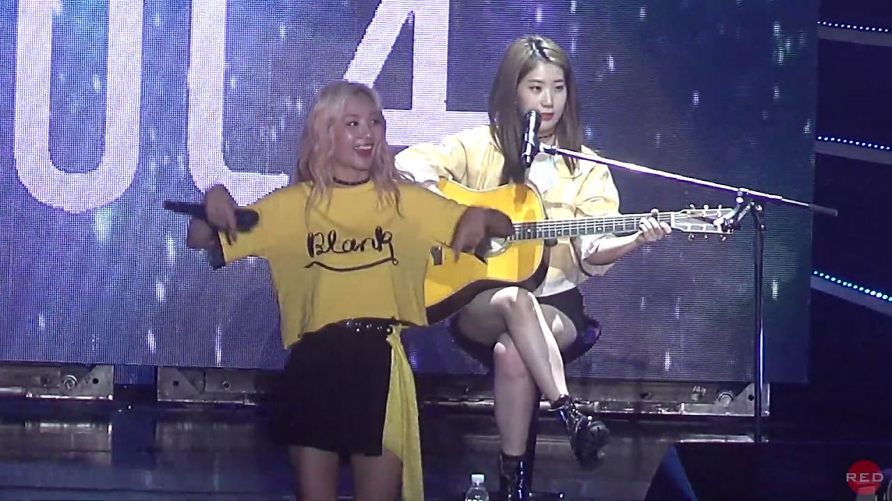 190803 BOL4(볼빨간사춘기) - Galaxy (우주를 줄게) 직캠 - YouTube