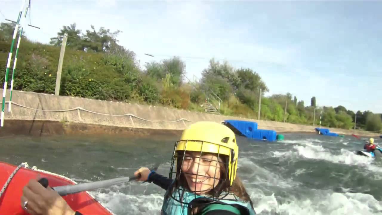 Vidéo de rafting à Cergy (base de loisirs) - YouTube