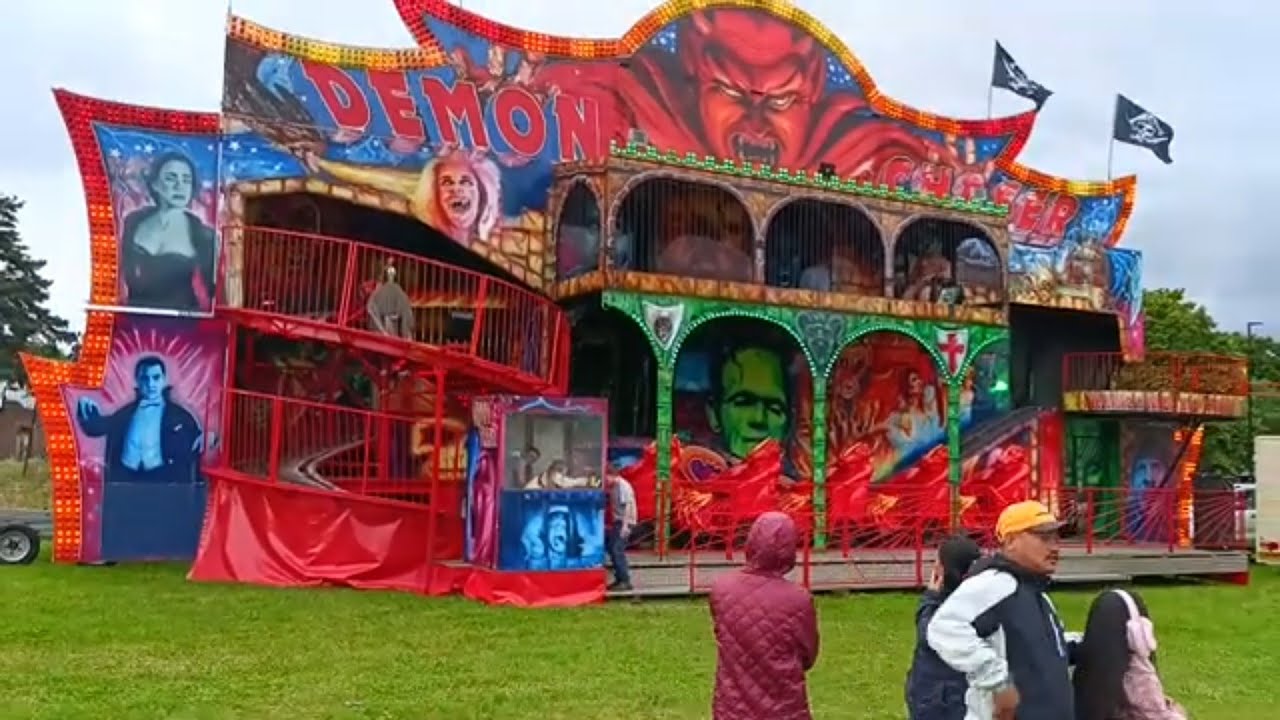 NOYCE's Family FUNFAIR, Bedfont Green, London !! - YouTube