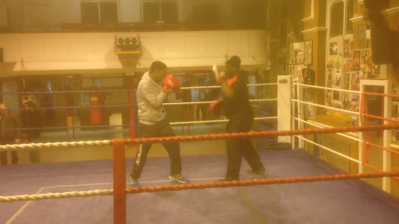 Padwork with Steve Palmer 2015 | Boxing Training - YouTube