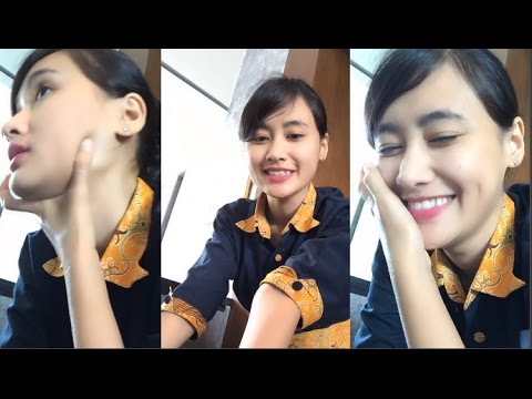 Zahra Senam Bibir & Lidah di Hotel