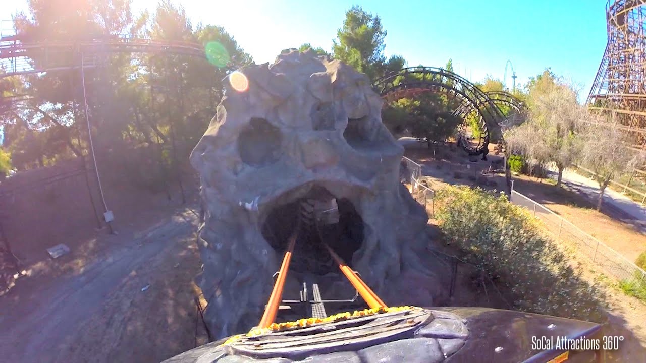 (POV) - DEMON Roller Coaster Ride at California's Great America 2015 ...