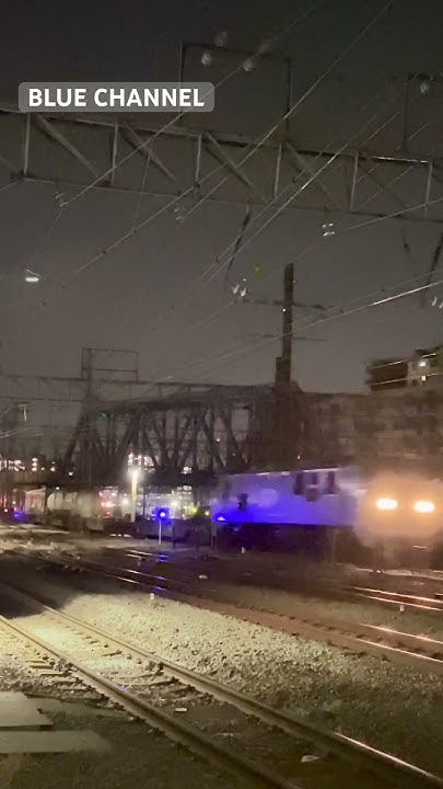 (貨物列車) 2024/03/20 2060レ EF210-5 + コキ24B (安治川口〜東京タ) #Shorts - YouTube