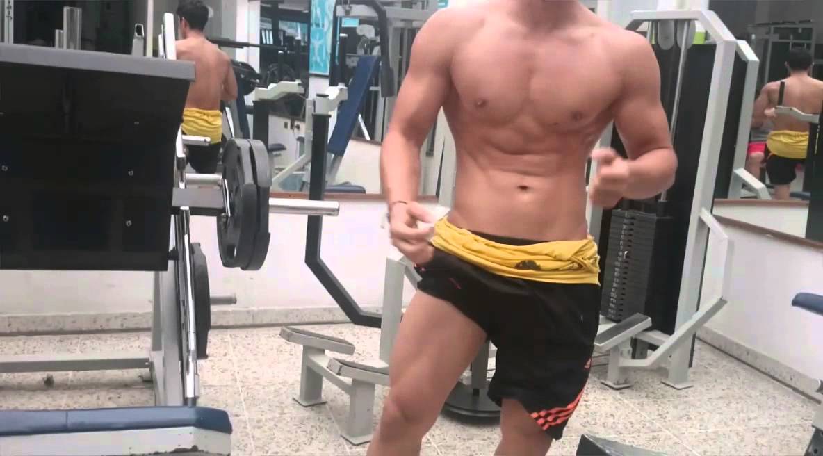 Insane bodybuilder 19 years old - YouTube