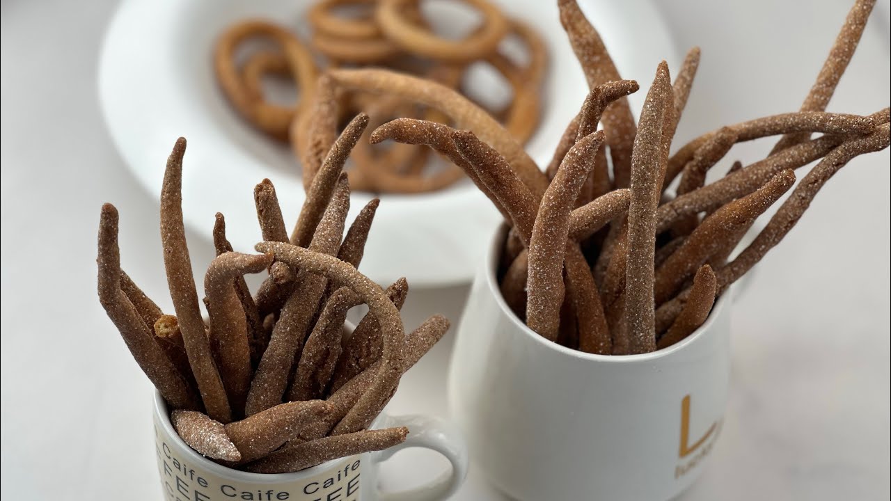 ADUNLEI/ADUNLEE/KOKORO/MONKEY TAILS RECIPE - YouTube