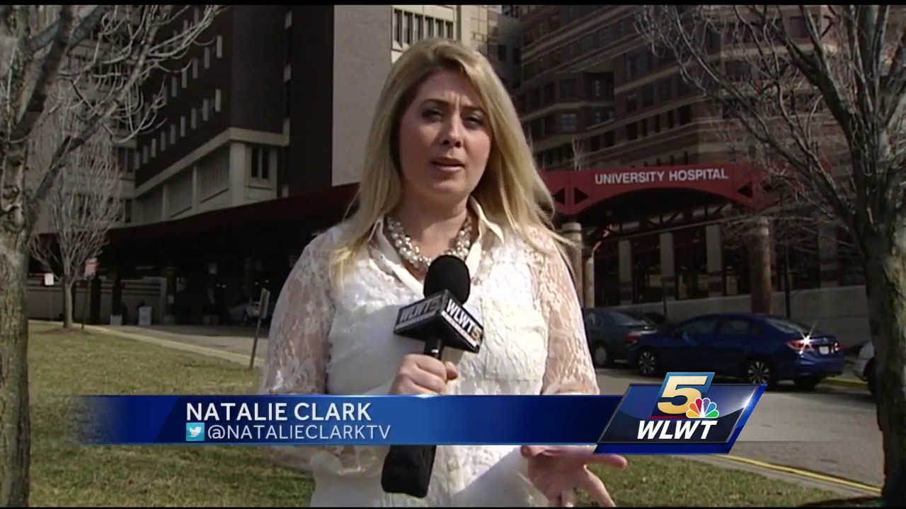 Cincinnati students watch kidney transplant live - YouTube