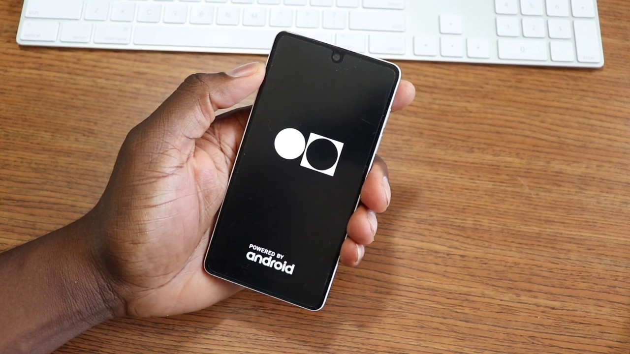 Essential Phone PH-1 | Android Pie (Android 9) My Thoughts! - YouTube