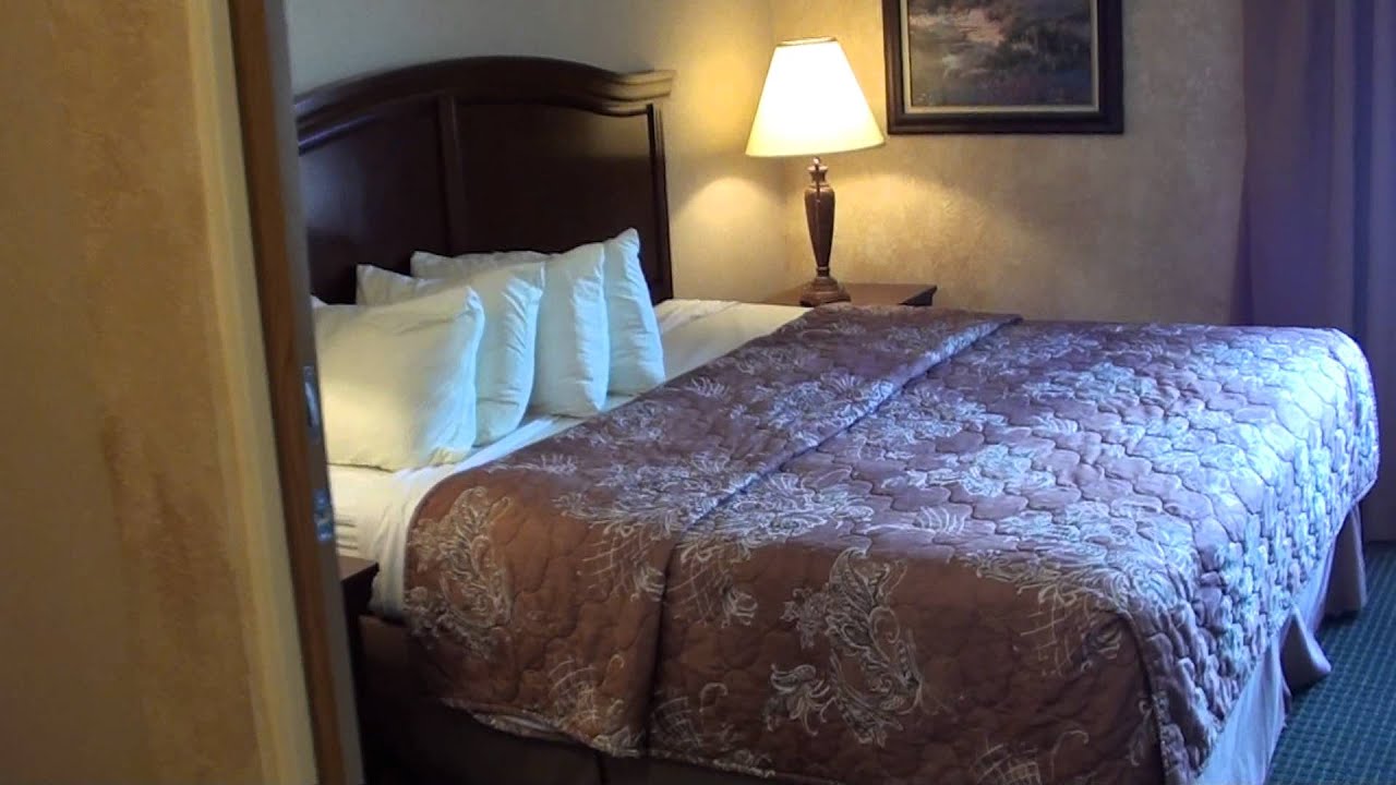 Jacuzzi Suite at the Inn on Barons Creek Hotel in Fredericksburg, TX ...