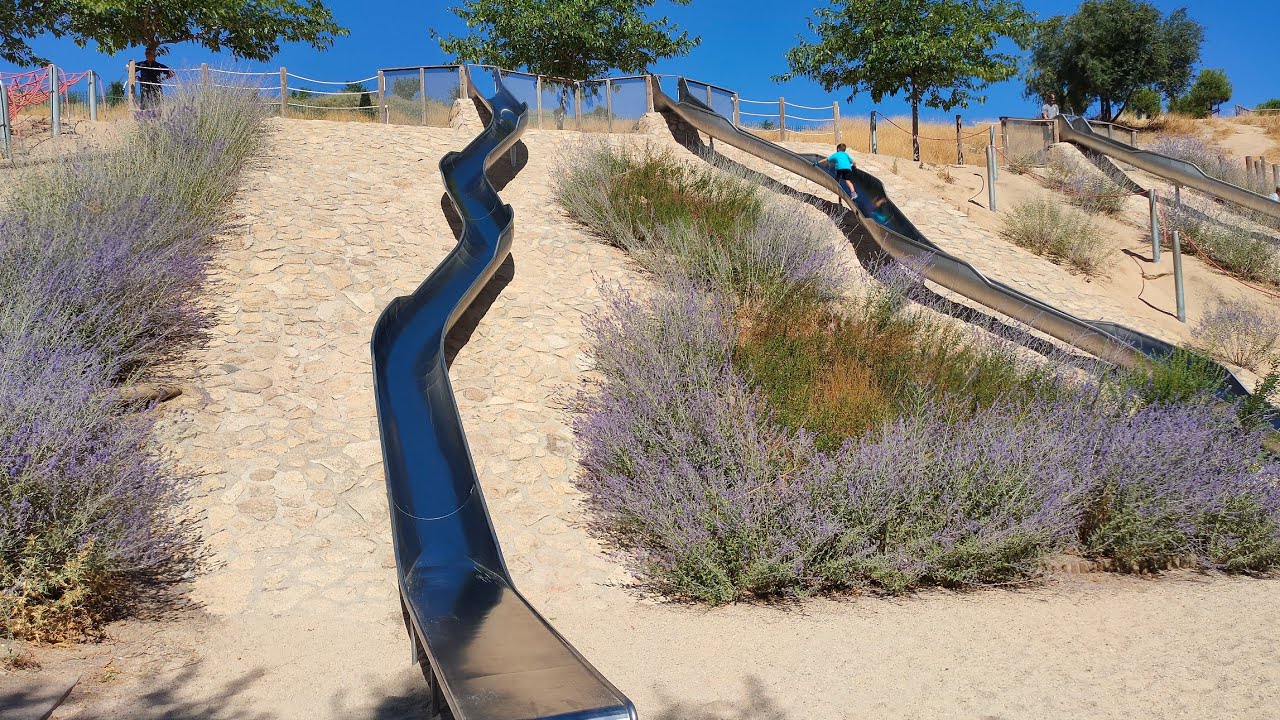 Área Infantil del Parque Forestal Valdebebas Felipe VI - YouTube