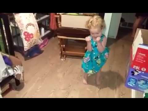 "I did poop!" potty dance little girl - YouTube