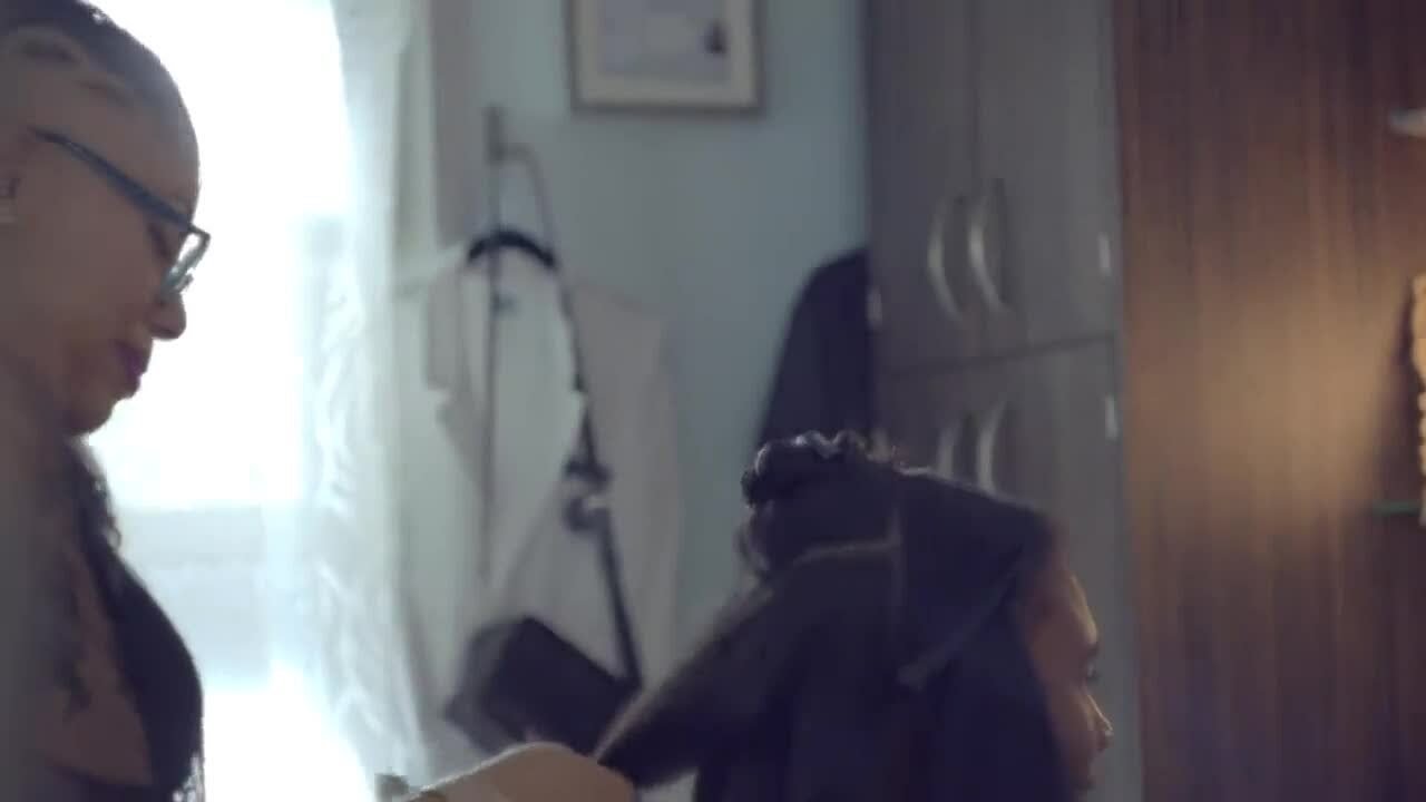 Courtney Foster Beauty (:45) - YouTube