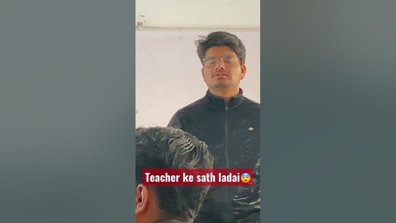 Teacher ke sath hui class m ladai 😠😨 #elvishyadav #shorts #teacher #trending #viral #college # ...