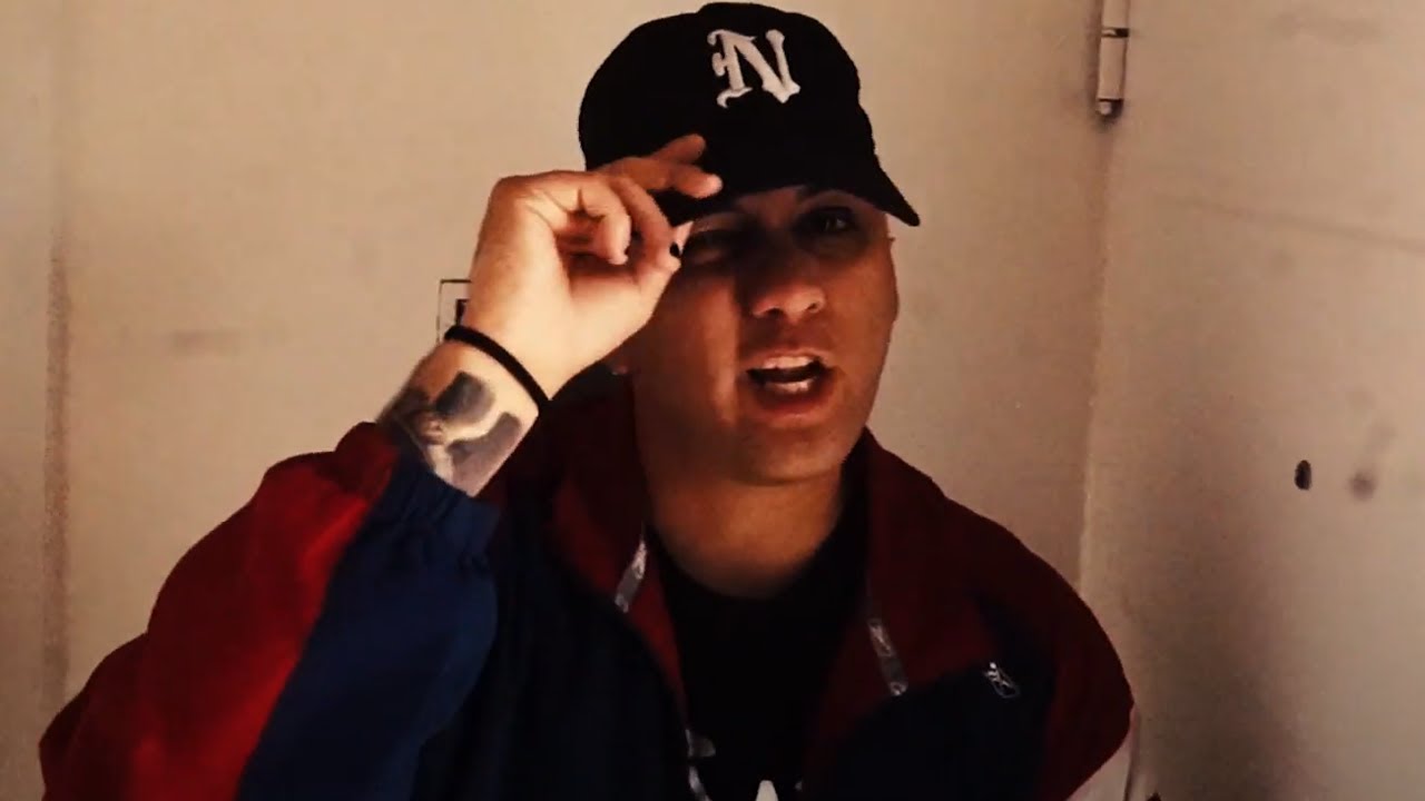 DEEKO x DOKC - SÁBADO (VIDEO OFICIAL) PROD. PORLOSPIBESINC - YouTube